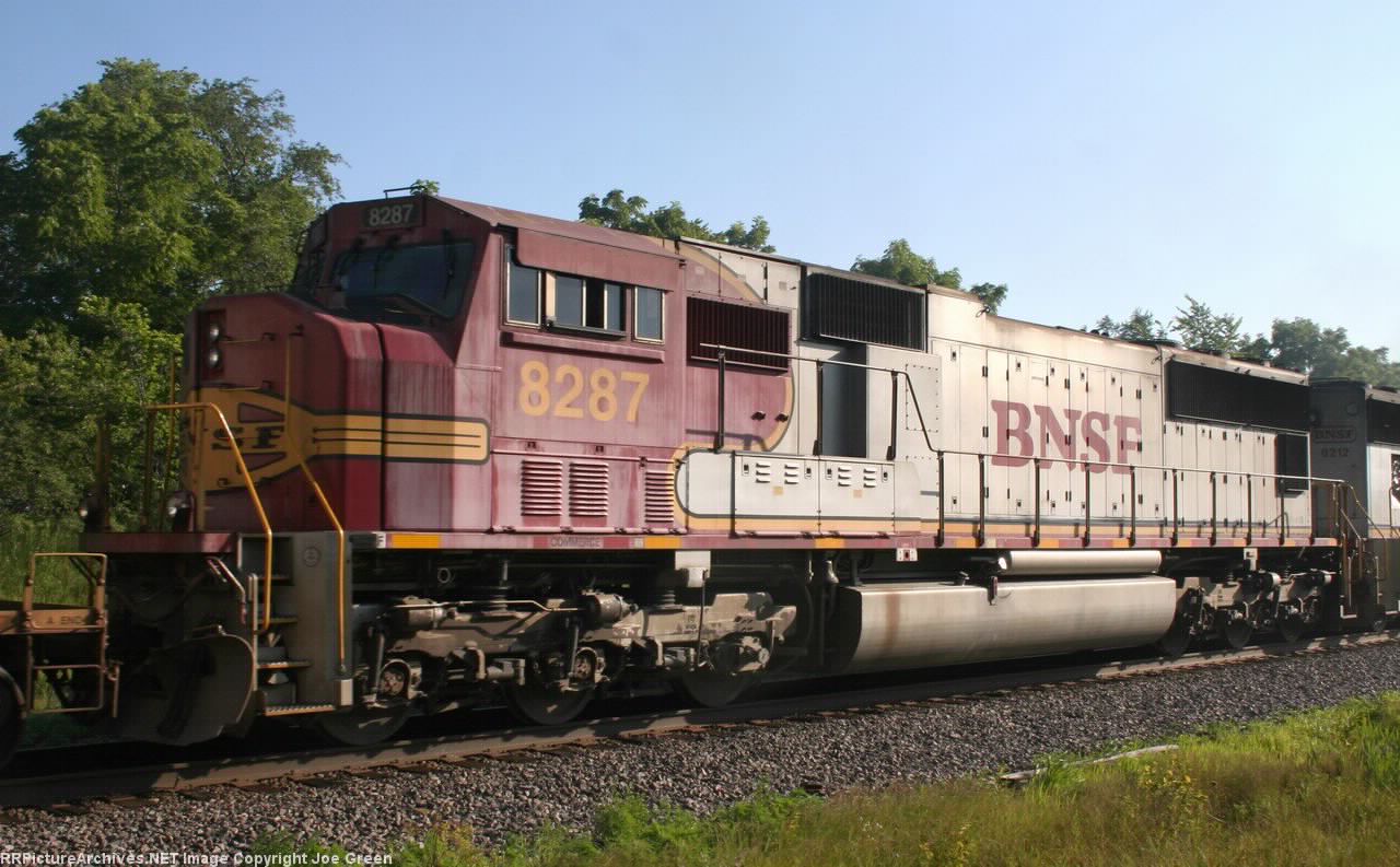 BNSF 8287